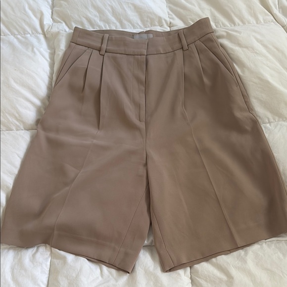 H&M | Shorts | Womens Tan Shorts | Poshmark